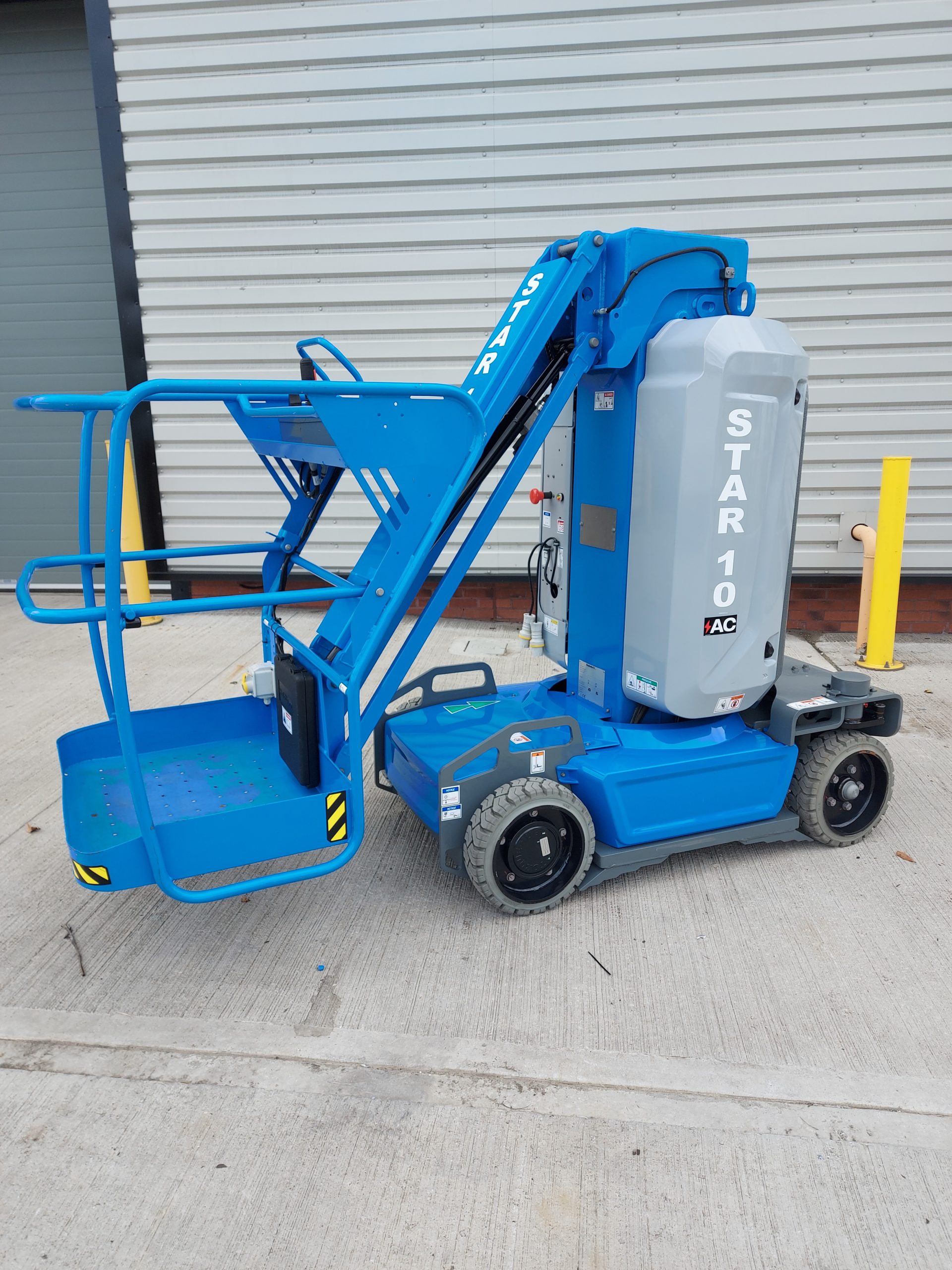 Our Guide to Buying Used Access Platforms - Central Platform Services Ltd