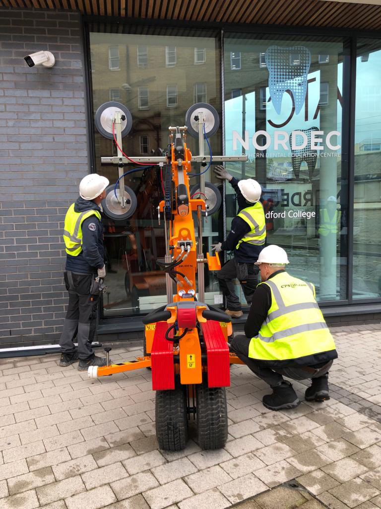 Smartlift – The Glass Lifting Equipment for Professionals - Central ...
