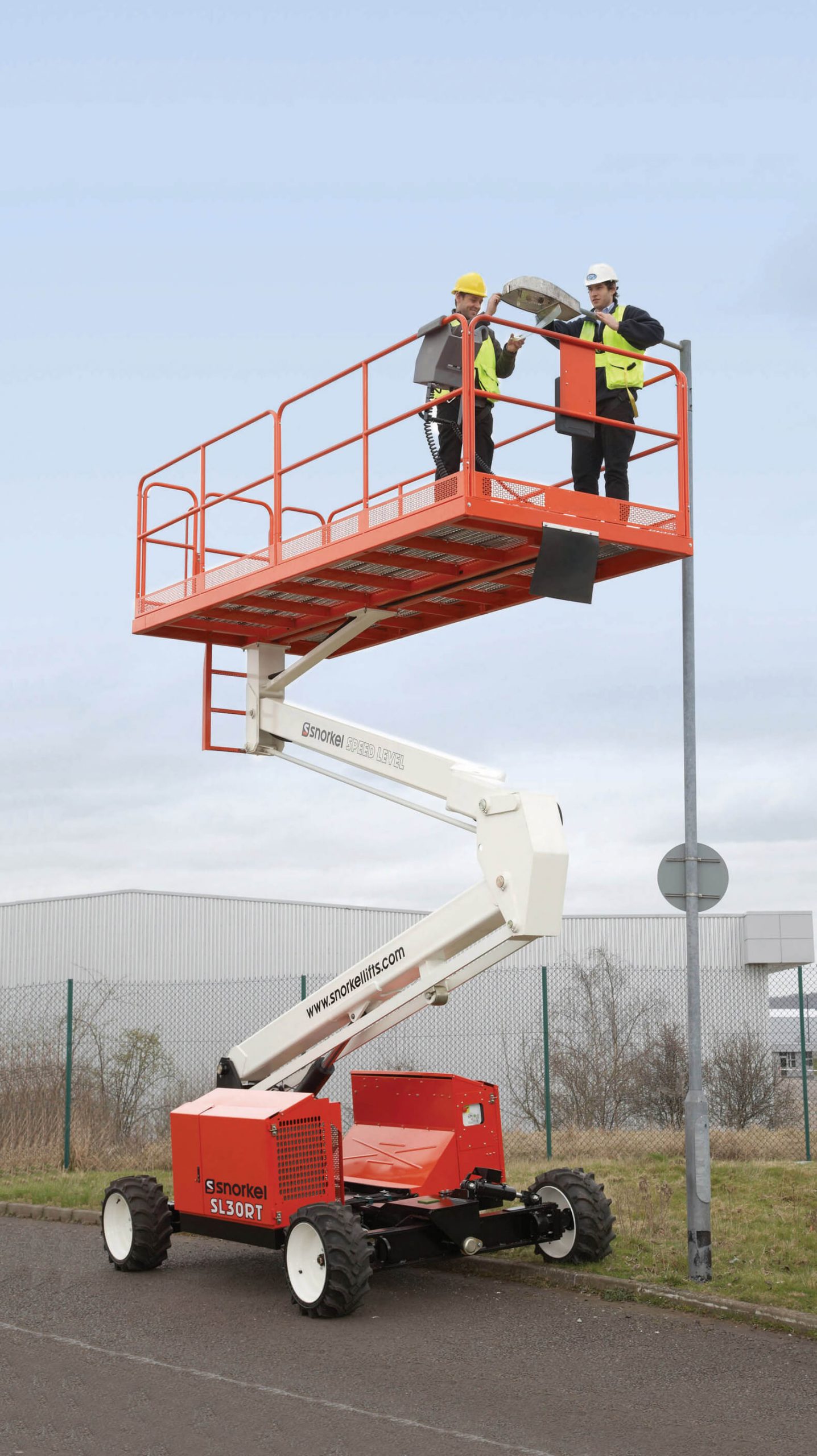 Choosing The Right Scissor Lift For The Job - Central Platform Services Ltd